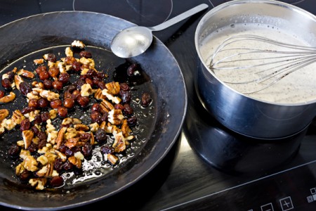 making crunchy topping – Liesel at Home